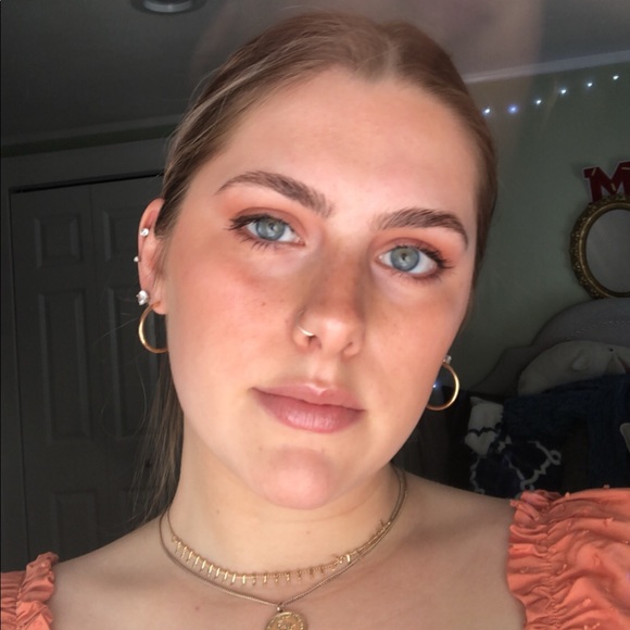 Emma's Closet (@mhockey10) | Poshmark